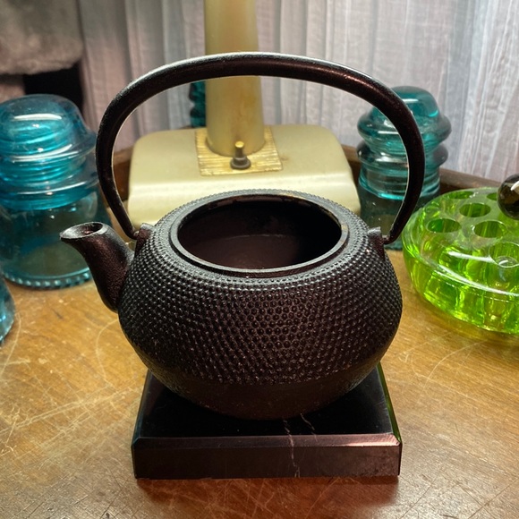 Dining | Cast Iron Teapot Kettle Black Tea Pot Cast Iron Japanese Style ...
